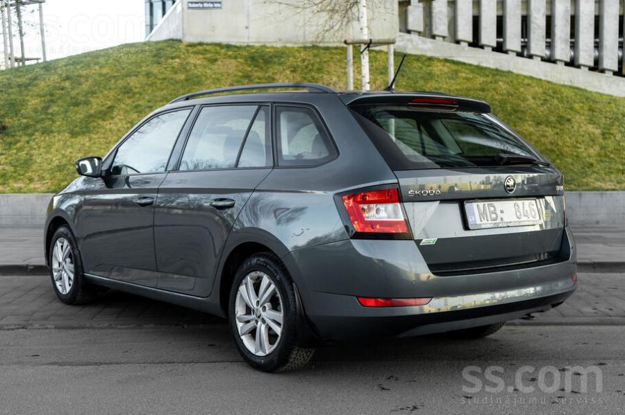 Grey Skoda Fabia 2019 in Riga, with an engine capacity of 1.00 L and mileage of 109 thousand km for 8990 €, photo 3 on AUTOMOTO.COM.LV