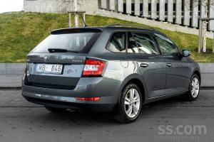 Grey Skoda Fabia 2019 in Riga, with an engine capacity of 1.00 L and mileage of 109 thousand km for 8990 €, photo 5 on AUTOMOTO.COM.LV