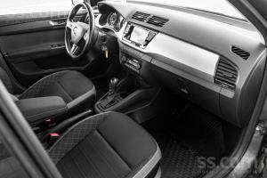 Grey Skoda Fabia 2019 in Riga, with an engine capacity of 1.00 L and mileage of 109 thousand km for 8990 €, photo 8 on AUTOMOTO.COM.LV