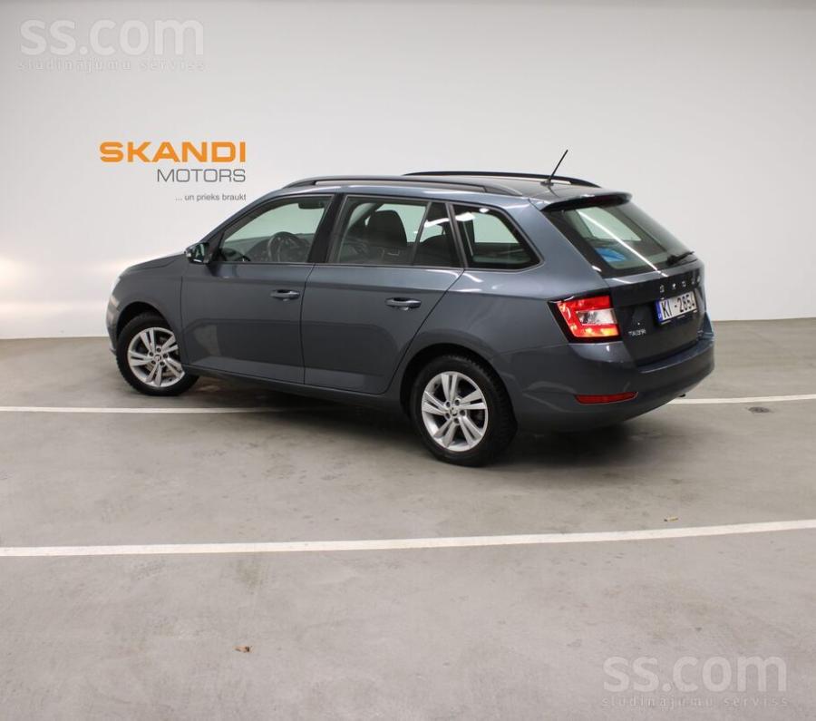 Grey Skoda Fabia 2021 in Riga, with an engine capacity of 1.00 L and mileage of 57 thousand km for 11790 €, photo 6 on AUTOMOTO.COM.LV