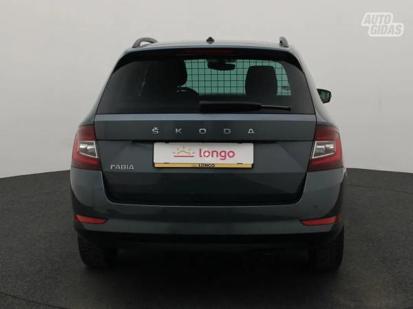 Pelēks Skoda Fabia 2021 Viļņa, ar dzinēja tilpumu 1.00 L un nobraukumu 158 tūkst. km par 10599 €, foto 5 vietnē AUTOMOTO.COM.LV