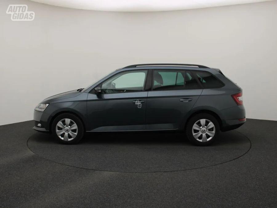 Grey Skoda Fabia 2021 in Vilnius, with an engine capacity of 1.00 L and mileage of 158 thousand km for 10599 €, photo 7 on AUTOMOTO.COM.LV