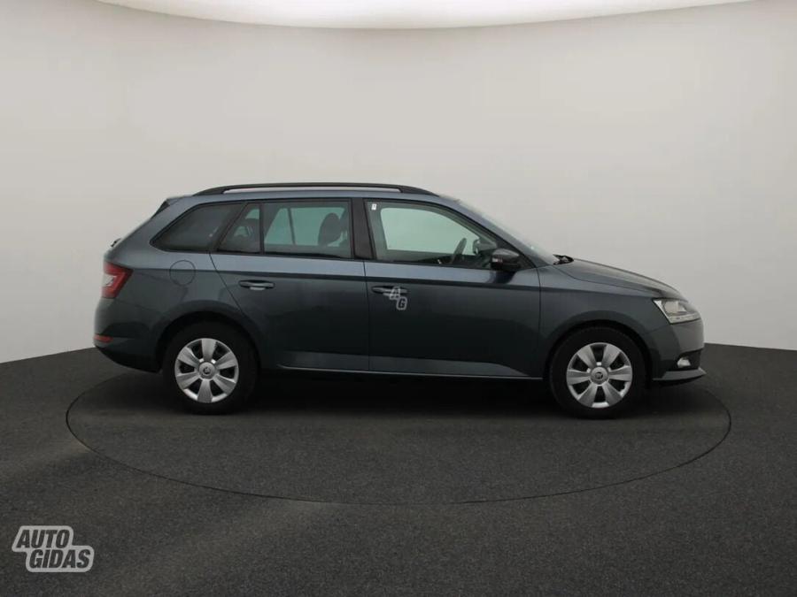 Grey Skoda Fabia 2021 in Vilnius, with an engine capacity of 1.00 L and mileage of 158 thousand km for 10599 €, photo 10 on AUTOMOTO.COM.LV