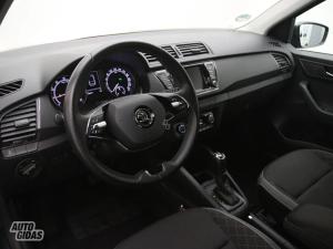 Grey Skoda Fabia 2021 in Vilnius, with an engine capacity of 1.00 L and mileage of 158 thousand km for 10599 €, photo 17 on AUTOMOTO.COM.LV