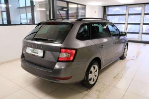 Grey Skoda Fabia 2023 in Vilnius, with an engine capacity of 1.00 L and mileage of 78 thousand km for 13100 €, photo 2 on AUTOMOTO.COM.LV