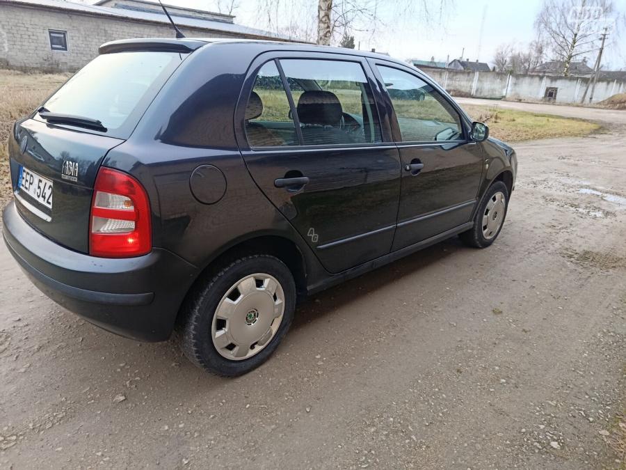 Skoda Fabia 2000 in Joniskis, with an engine capacity of 1.90 L and mileage of 296 thousand km for 900 €, photo 9 on AUTOMOTO.COM.LV