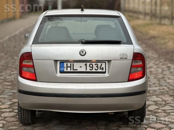 Skoda Fabia 2000 in Jelgava, with an engine capacity of 1.40 L and mileage of 193 thousand km for 750 €, photo 6 on AUTOMOTO.COM.LV