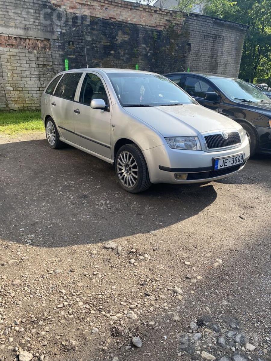 Skoda Fabia 2001 Jelgava, ar dzinēja tilpumu 1.90 L un nobraukumu 281 tūkst. km par 2300 €, foto 1 vietnē AUTOMOTO.COM.LV