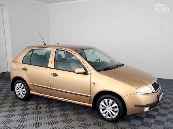 Skoda Fabia 2001 Tallina, ar dzinēja tilpumu 1.40 L un nobraukumu 137 tūkst. km par 799 €, foto 1 vietnē AUTOMOTO.COM.LV