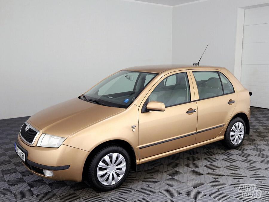 Skoda Fabia 2001 Tallina, ar dzinēja tilpumu 1.40 L un nobraukumu 137 tūkst. km par 799 €, foto 2 vietnē AUTOMOTO.COM.LV