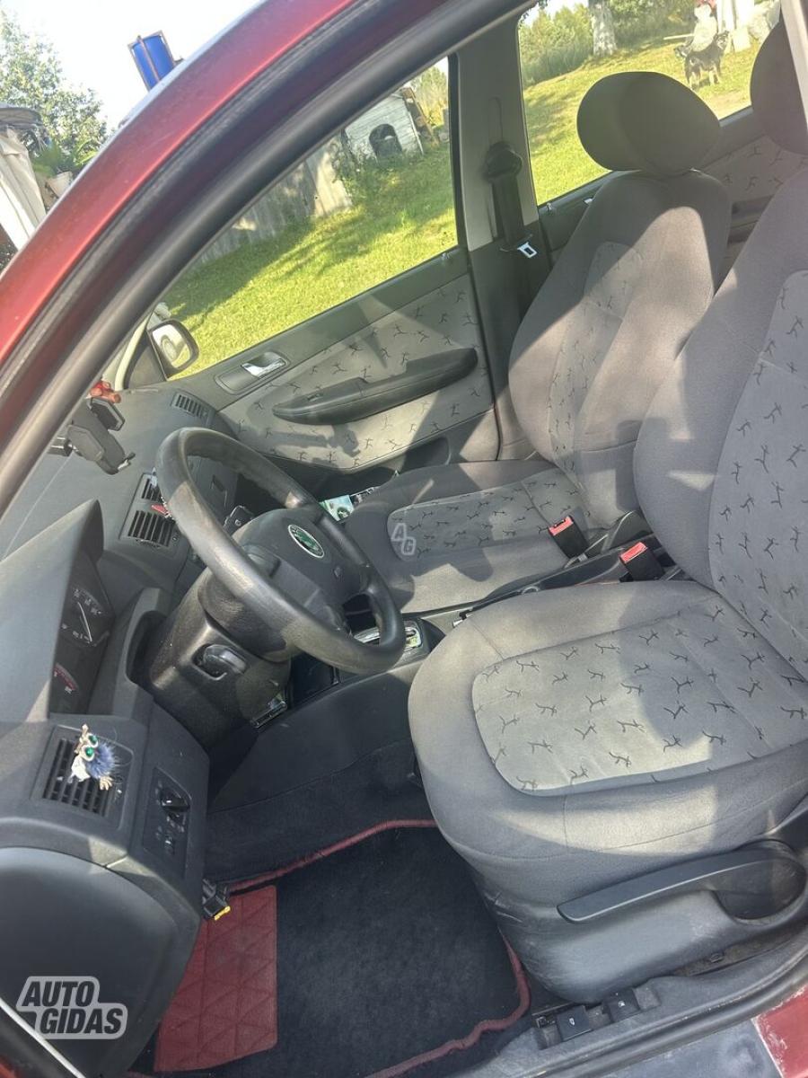 Skoda Fabia 2001 Viļņa, ar dzinēja tilpumu 1.40 L un nobraukumu 182 tūkst. km par 1200 €, foto 4 vietnē AUTOMOTO.COM.LV