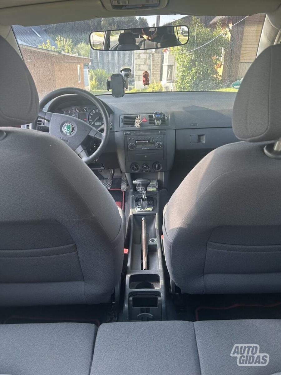 Skoda Fabia 2001 Viļņa, ar dzinēja tilpumu 1.40 L un nobraukumu 182 tūkst. km par 1200 €, foto 8 vietnē AUTOMOTO.COM.LV