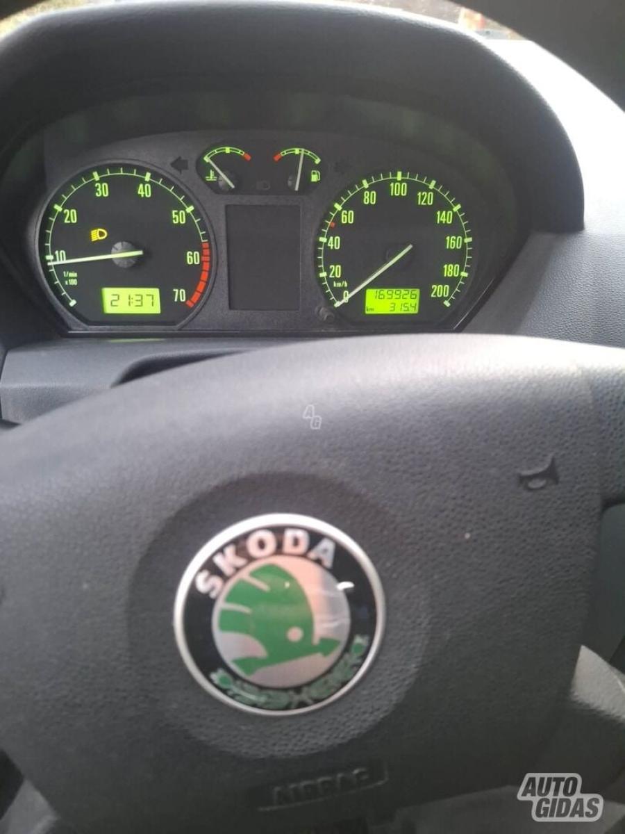 Skoda Fabia 2003 in Vilnius, with an engine capacity of 1.20 L and mileage of 169 thousand km for 1150 €, photo 11 on AUTOMOTO.COM.LV