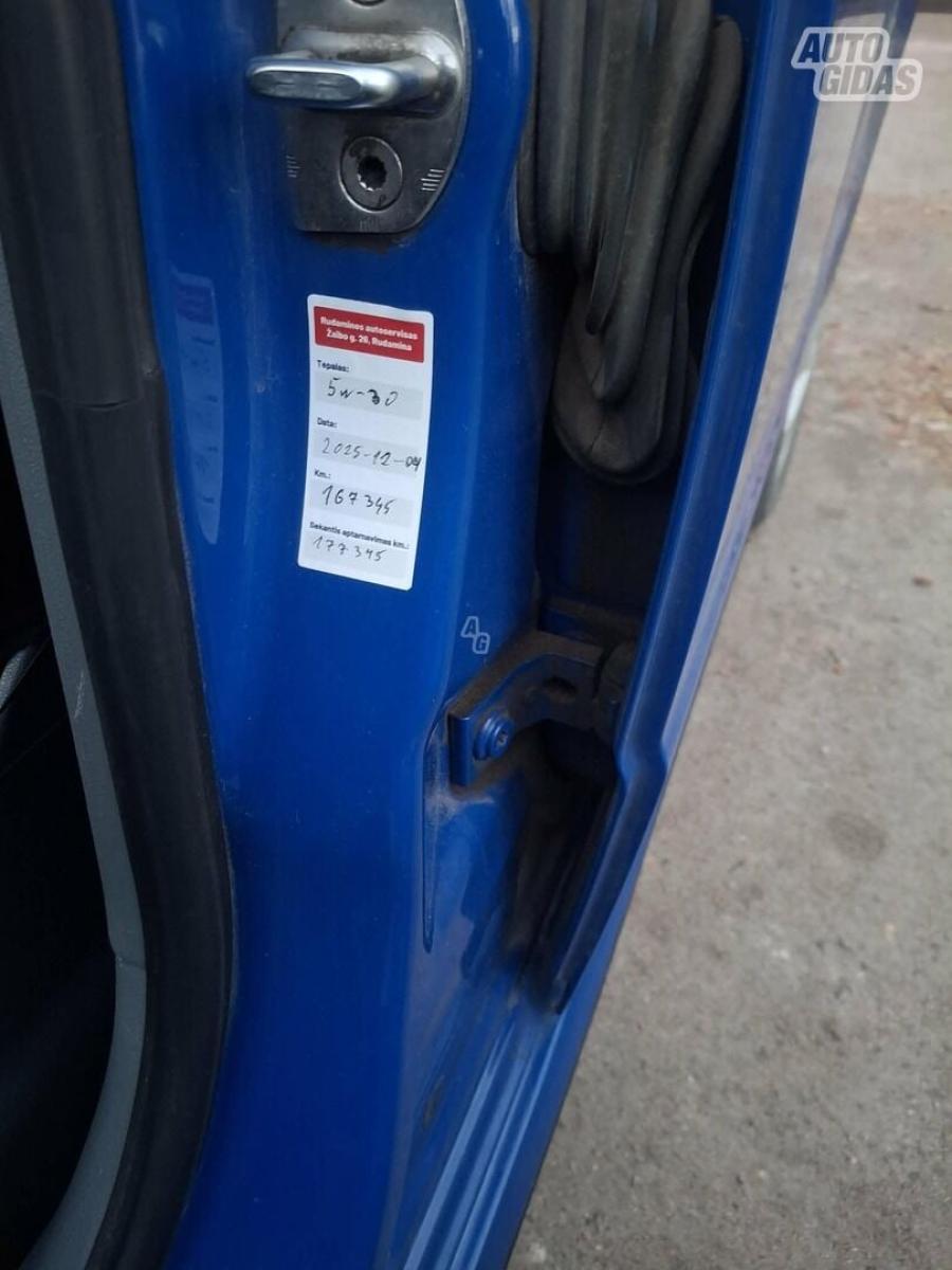 Skoda Fabia 2003 in Vilnius, with an engine capacity of 1.20 L and mileage of 169 thousand km for 1150 €, photo 16 on AUTOMOTO.COM.LV