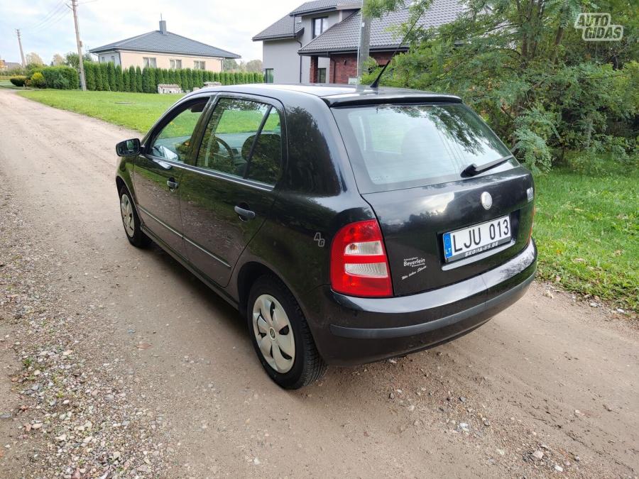 Skoda Fabia 2003 in Marijampole, with an engine capacity of 1.40 L and mileage of 170 thousand km for 1150 €, photo 5 on AUTOMOTO.COM.LV