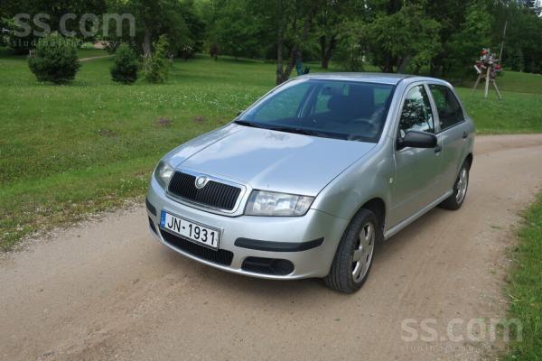 Skoda Fabia 2006 in Cesis, with an engine capacity of 1.40 L and mileage of 324 thousand km for 1000 €, photo 1 on AUTOMOTO.COM.LV