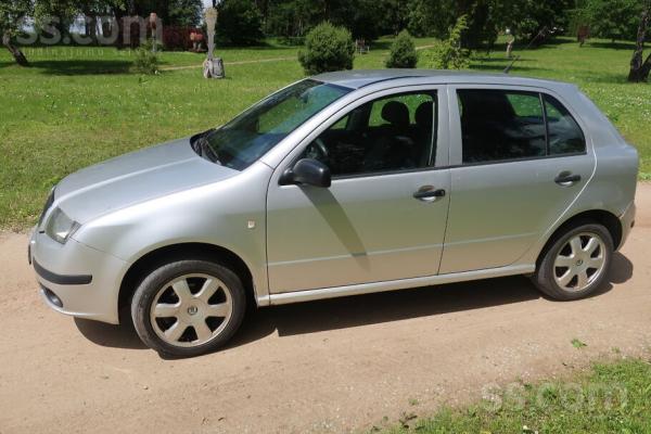 Skoda Fabia 2006 in Cesis, with an engine capacity of 1.40 L and mileage of 324 thousand km for 1000 €, photo 2 on AUTOMOTO.COM.LV