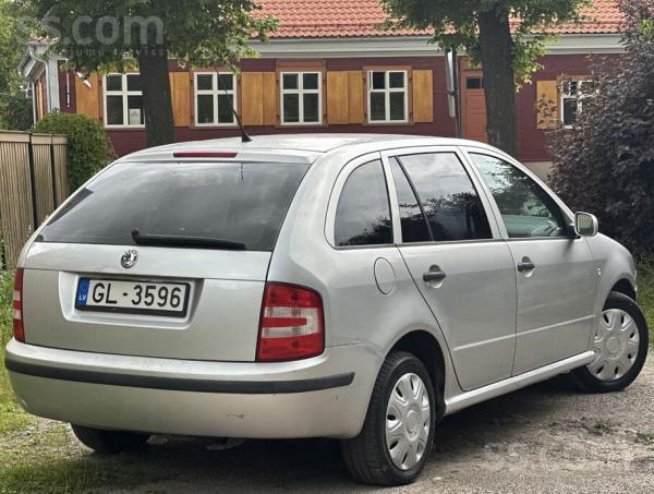 Skoda Fabia 2006 in Jelgava, with an engine capacity of 1.40 L and mileage of 171 thousand km for 900 €, photo 4 on AUTOMOTO.COM.LV