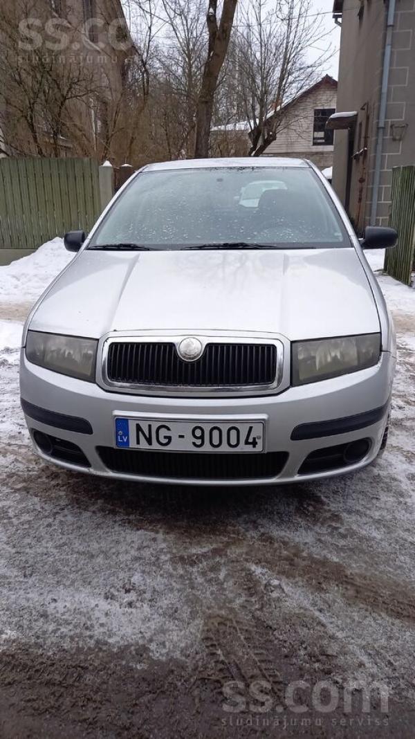 Skoda Fabia 2006 in Riga, with an engine capacity of 1.20 L and mileage of 308 thousand km for 600 €, photo 3 on AUTOMOTO.COM.LV