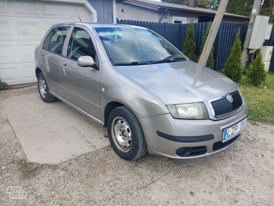Skoda Fabia 2006 Šauļi, ar dzinēja tilpumu 1.20 L un nobraukumu 215 tūkst. km par 750 €, foto 1 vietnē AUTOMOTO.COM.LV