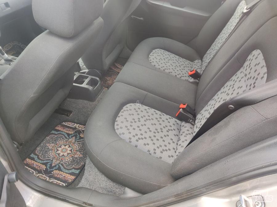Skoda Fabia 2006 Šauļi, ar dzinēja tilpumu 1.20 L un nobraukumu 215 tūkst. km par 750 €, foto 5 vietnē AUTOMOTO.COM.LV