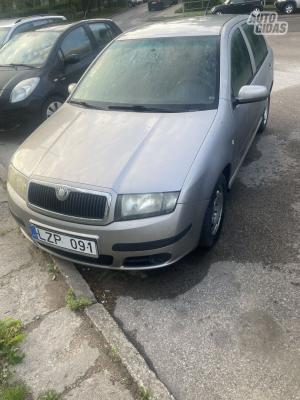 Skoda Fabia 2006 Utena, ar dzinēja tilpumu 1.20 L un nobraukumu 220 tūkst. km par 880 €, foto  vietnē AUTOMOTO.COM.LV