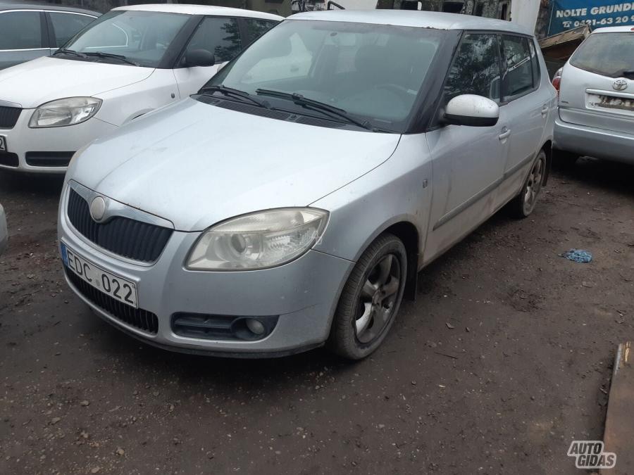 Skoda Fabia 2007 Kauņa, ar dzinēja tilpumu 1.40 L un nobraukumu 250 tūkst. km par 900 €, foto 1 vietnē AUTOMOTO.COM.LV