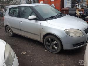 Skoda Fabia 2007 Kauņa, ar dzinēja tilpumu 1.40 L un nobraukumu 250 tūkst. km par 900 €, foto 4 vietnē AUTOMOTO.COM.LV