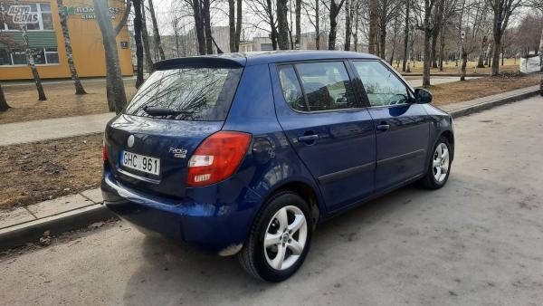 Skoda Fabia 2007 in Siauliai, with an engine capacity of 1.40 L and mileage of 207 thousand km for 1149 €, photo 4 on AUTOMOTO.COM.LV