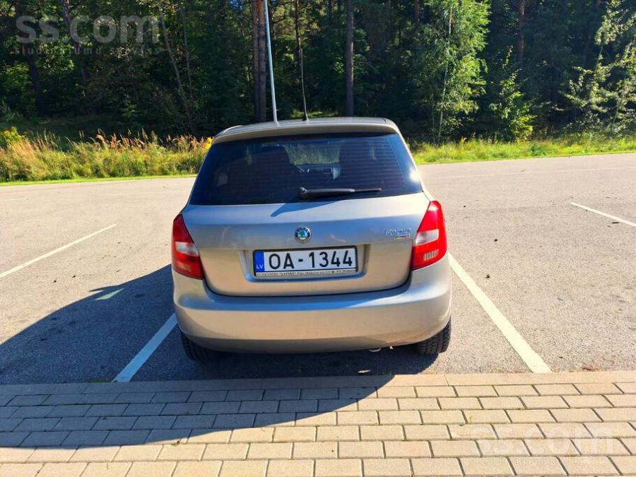 Skoda Fabia 2007 Ludza, ar dzinēja tilpumu 1.90 L un nobraukumu 202 tūkst. km par 2190 €, foto 7 vietnē AUTOMOTO.COM.LV