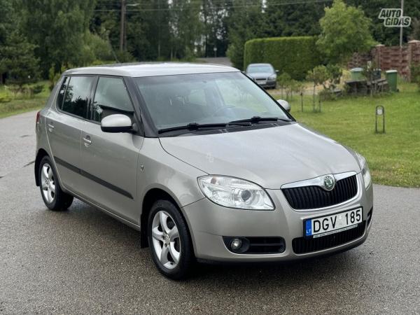 Шкода Фабия 2007 в Вильнюс, объемом двигателя 1.60 л и пробегом 165 тыс. км за 600 €, фото 2 на AUTOMOTO.COM.LV