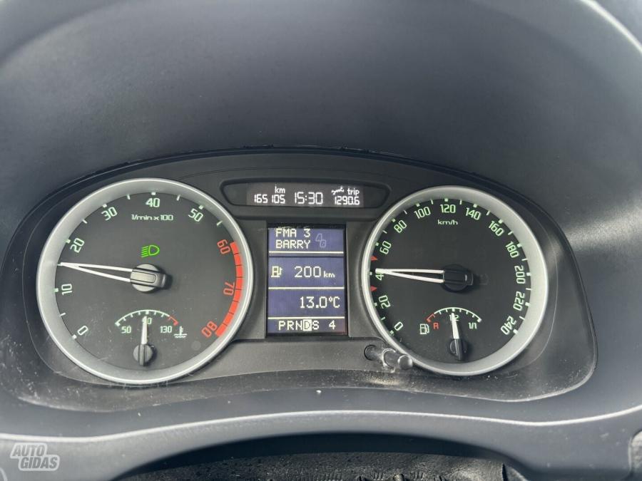 Skoda Fabia 2007 in Vilnius, with an engine capacity of 1.60 L and mileage of 165 thousand km for 600 €, photo 8 on AUTOMOTO.COM.LV
