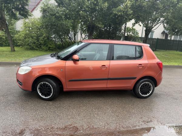 Skoda Fabia 2007 in Vilnius, with an engine capacity of 1.40 L and mileage of 173 thousand km for 1600 €, photo 2 on AUTOMOTO.COM.LV