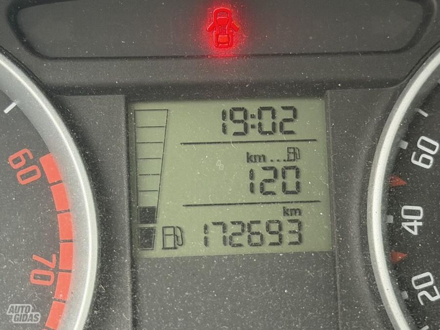 Skoda Fabia 2007 Viļņa, ar dzinēja tilpumu 1.40 L un nobraukumu 173 tūkst. km par 1600 €, foto 15 vietnē AUTOMOTO.COM.LV
