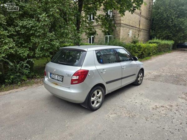 Skoda Fabia 2007 Viļņa, ar dzinēja tilpumu 1.40 L un nobraukumu 200 tūkst. km par 550 €, foto 2 vietnē AUTOMOTO.COM.LV