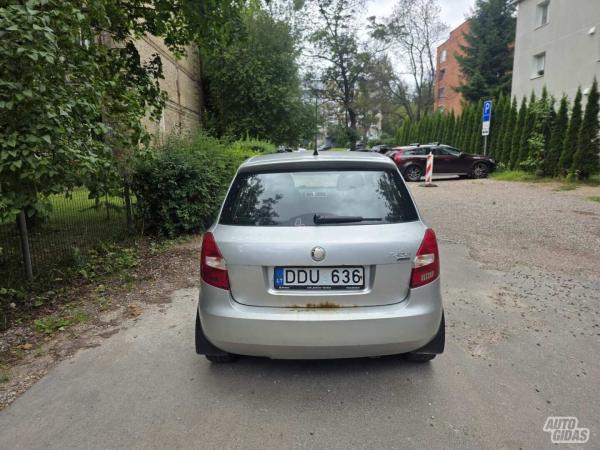 Skoda Fabia 2007 Viļņa, ar dzinēja tilpumu 1.40 L un nobraukumu 200 tūkst. km par 550 €, foto 6 vietnē AUTOMOTO.COM.LV