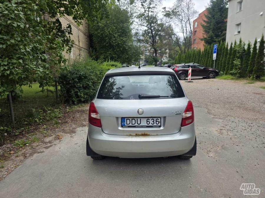Skoda Fabia 2007 Viļņa, ar dzinēja tilpumu 1.40 L un nobraukumu 200 tūkst. km par 550 €, foto 7 vietnē AUTOMOTO.COM.LV