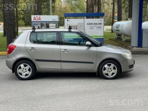 Шкода Фабия 2008 в Рига, объемом двигателя 1.90 л и пробегом 0 тыс. км за 1499 €, фото 6 на AUTOMOTO.COM.LV