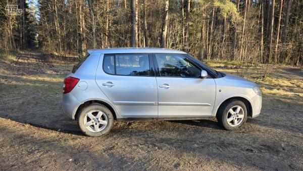 Skoda Fabia 2008 in Vilnius, with an engine capacity of 1.40 L and mileage of 219 thousand km for 1600 €, photo 7 on AUTOMOTO.COM.LV