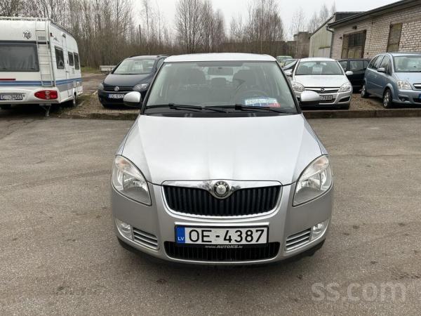 Skoda Fabia 2008 in Limbazi, with an engine capacity of 1.40 L and mileage of 306 thousand km for 2550 €, photo 2 on AUTOMOTO.COM.LV