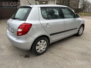 Шкода Фабия 2008 в Лимбажи, объемом двигателя 1.40 л и пробегом 306 тыс. км за 2550 €, фото 5 на AUTOMOTO.COM.LV