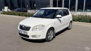 Skoda Fabia 2008 in Vilnius, with an engine capacity of 1.40 L and mileage of 234 thousand km for 1550 €, photo 3 on AUTOMOTO.COM.LV