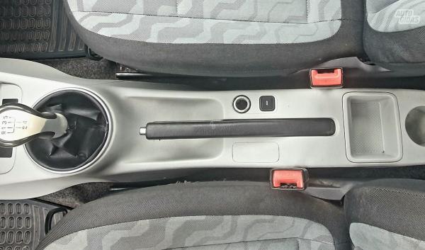 Skoda Fabia 2008 Viļņa, ar dzinēja tilpumu 1.40 L un nobraukumu 200 tūkst. km par 750 €, foto 9 vietnē AUTOMOTO.COM.LV