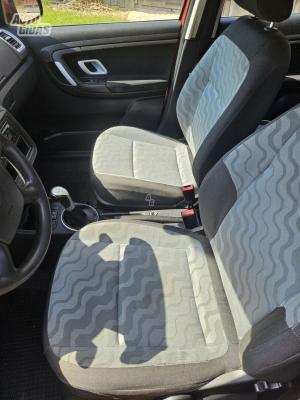 Skoda Fabia 2008 in Vilnius, with an engine capacity of 1.20 L and mileage of 230 thousand km for 1700 €, photo 12 on AUTOMOTO.COM.LV