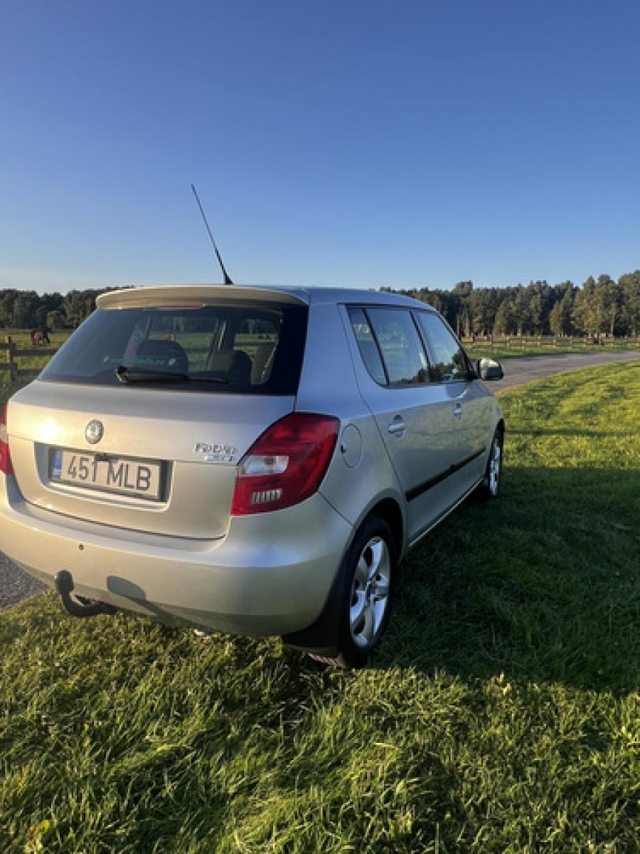 Skoda Fabia 2008 in Parnu, with an engine capacity of 1.40 L and mileage of 200 thousand km for 2000 €, photo 3 on AUTOMOTO.COM.LV