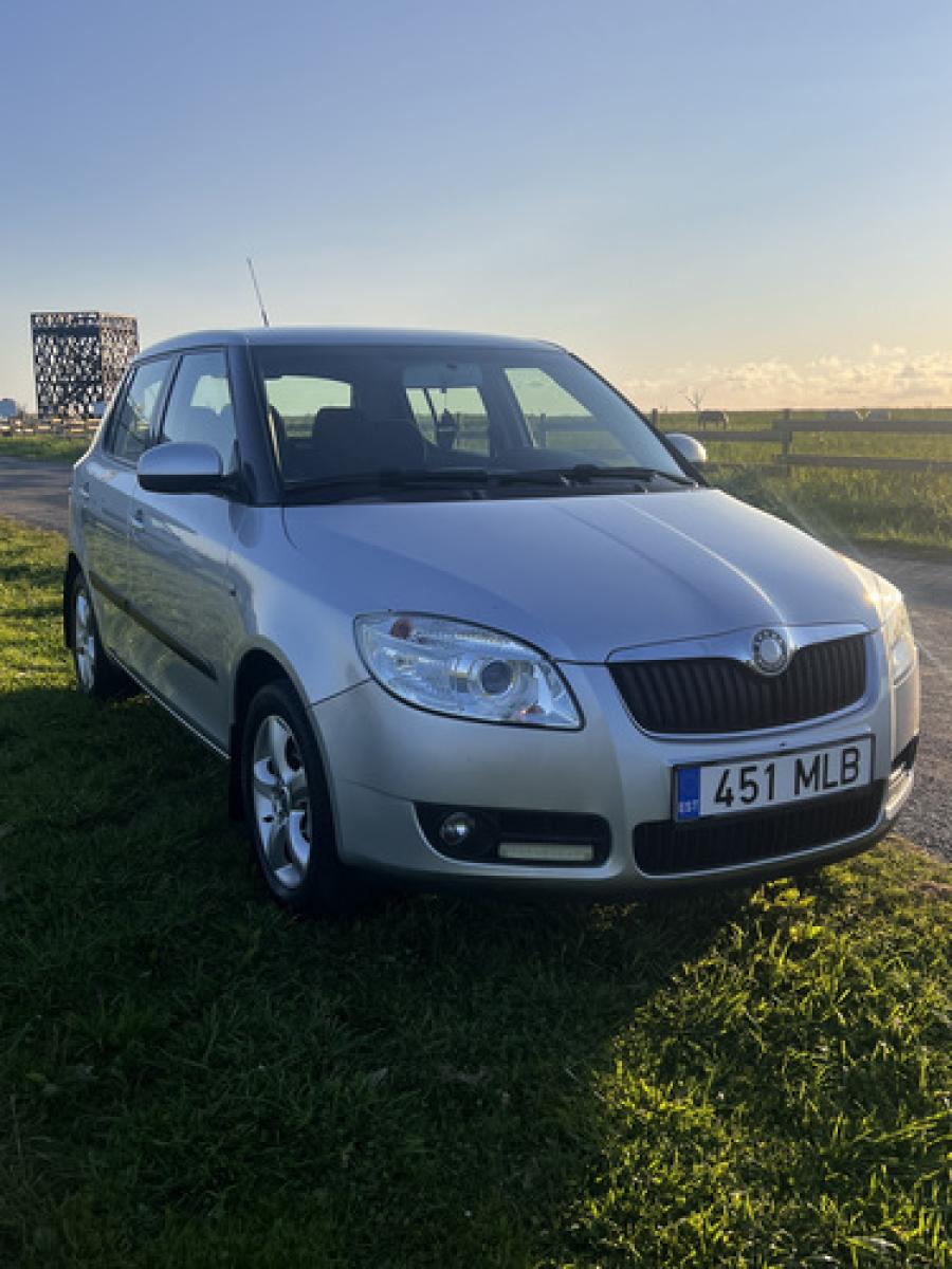 Skoda Fabia 2008 in Parnu, with an engine capacity of 1.40 L and mileage of 200 thousand km for 2000 €, photo 5 on AUTOMOTO.COM.LV
