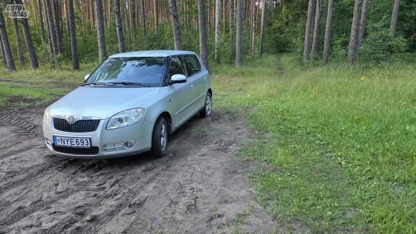 Skoda Fabia 2008 Viļņa, ar dzinēja tilpumu 1.40 L un nobraukumu 219 tūkst. km par 1400 €, foto 4 vietnē AUTOMOTO.COM.LV