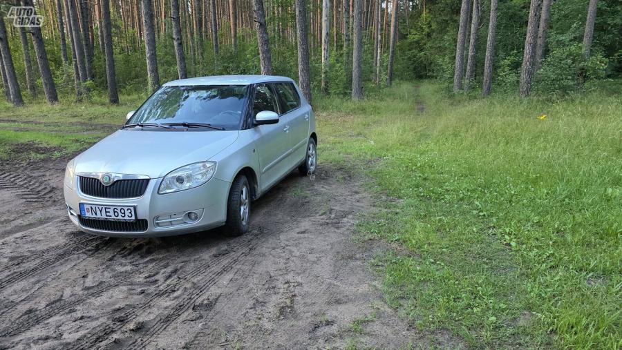 Шкода Фабия 2008 в Вильнюс, объемом двигателя 1.40 л и пробегом 219 тыс. км за 1400 €, фото 5 на AUTOMOTO.COM.LV
