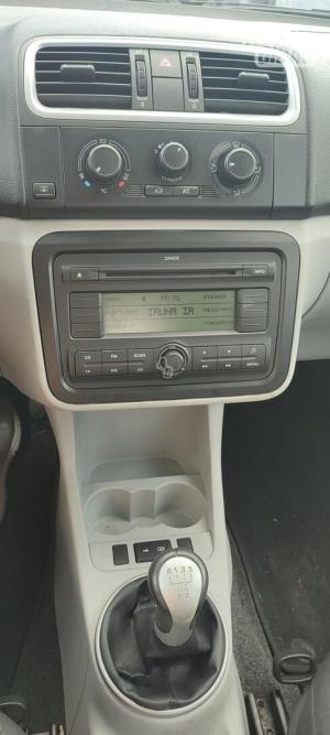 Skoda Fabia 2008 Viļņa, ar dzinēja tilpumu 1.40 L un nobraukumu 94 tūkst. km par 1000 €, foto 12 vietnē AUTOMOTO.COM.LV