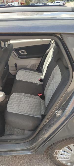 Skoda Fabia 2008 Viļņa, ar dzinēja tilpumu 1.40 L un nobraukumu 94 tūkst. km par 1000 €, foto 16 vietnē AUTOMOTO.COM.LV